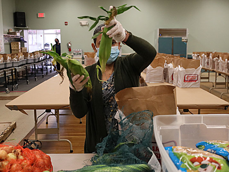 Fixing a Food Bank’s Pandemic Logistics Problem - UCLA Anderson Review